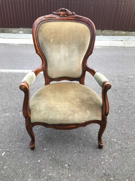 Scaun - jilt vechi Alba Iulia • OLX.ro