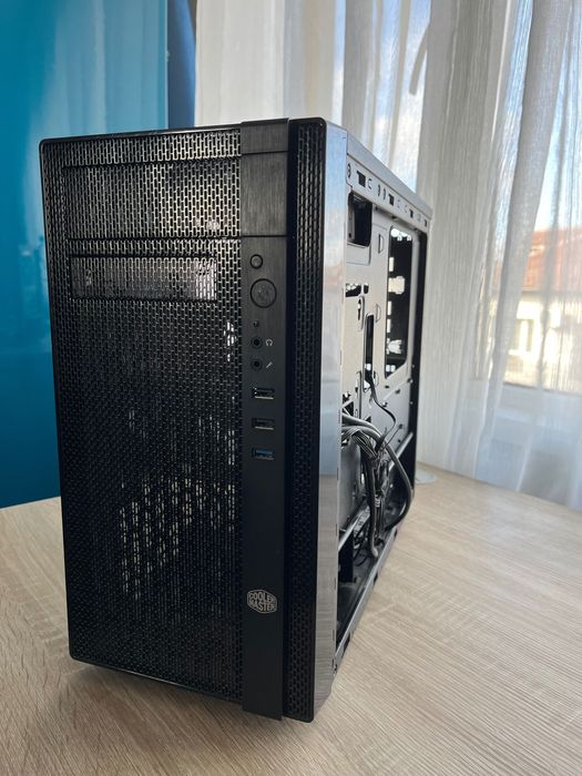 Кутия за компютър Cooler Master mini ITX гр. София Драгалевци • OLX.bg