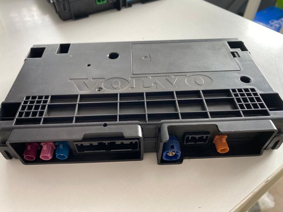 Modul VCM Volvo XC90 XC60 S90 V90 XC40 31676411 Baia • OLX.ro