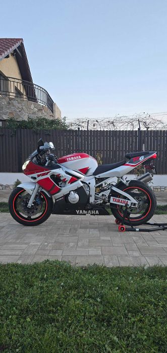 Yamaha YZF R6 2000 Negresti • OLX.ro