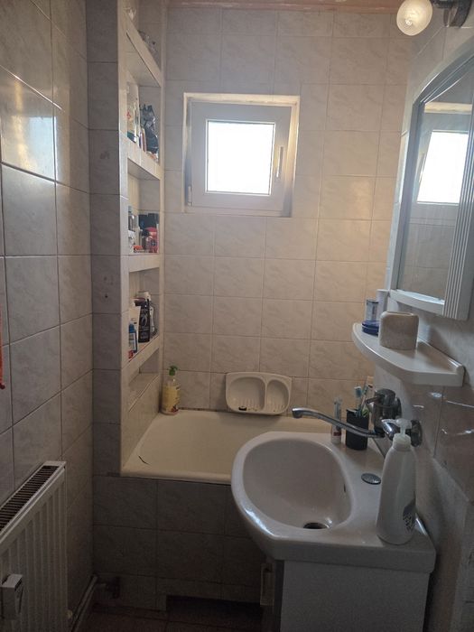 Apartament 3 camere de vânzare, in Vlaicu. Arad • OLX.ro