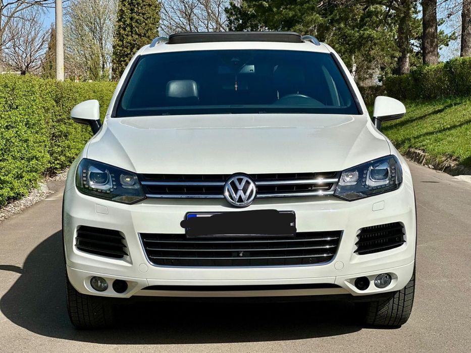 Vand masina impecabila ! Touareg full 2011 Crucea • OLX.ro