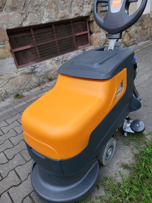 Masina de spalat pardoseli / Taski swingo 455 B Sighetu Marmatiei • OLX.ro