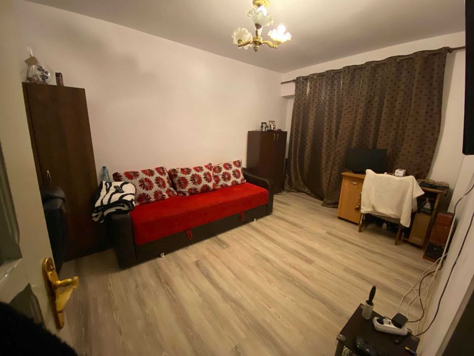 Vand apart 2 camere D,50 mp,et5/10 NICOLINA la bulevard bloc dupa 1980 Iasi • OLX.ro