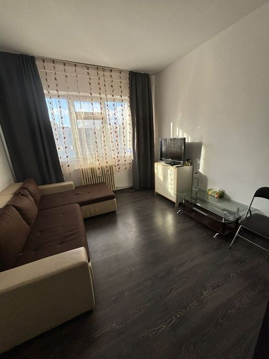 Vând Garsoniera Zona Bila-Far Constanta • OLX.ro