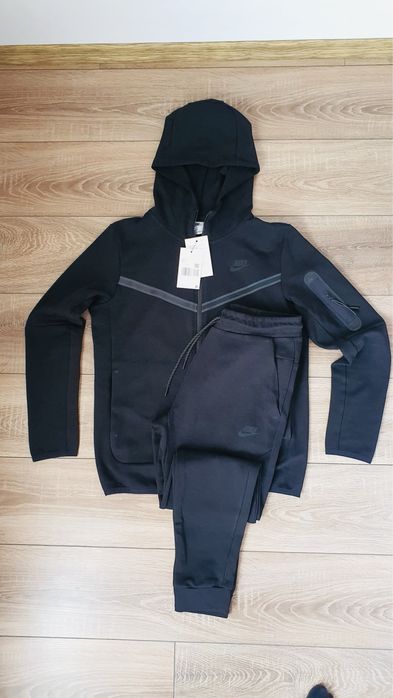 Trening Nike Tech Fleece Bucuresti Sectorul 3 • OLX.ro