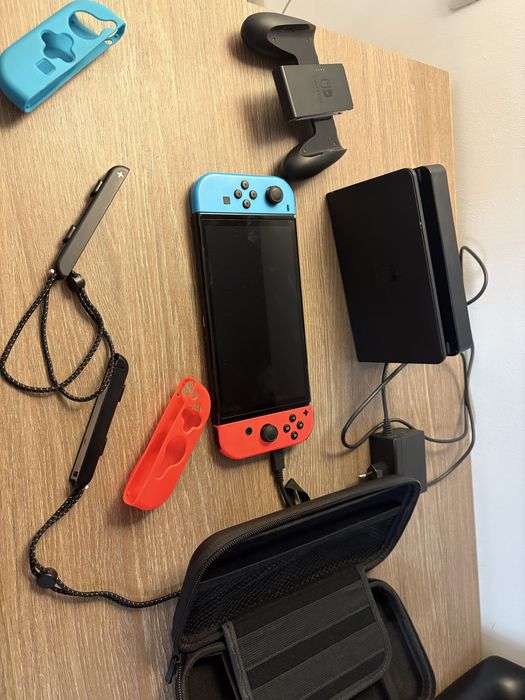 Nintendo swich OLED neon red and blue Chitila • OLX.ro