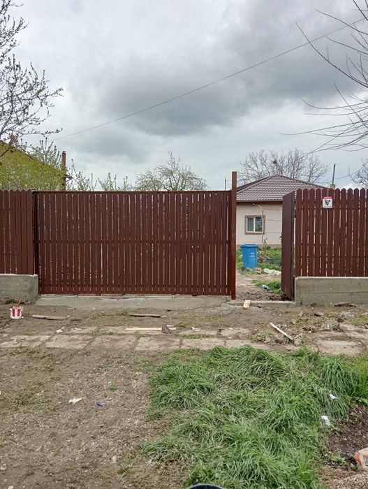 Garduri si porti stil jaluzea, sipca metalica, tabla cutata Brosteni ...