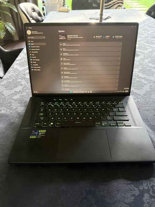 Laptop Gaming Asus ROG M16 4070 I9 13900H ecran 240 Hz mini led Cluj ...
