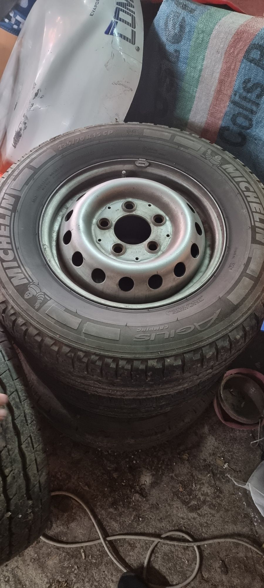 Джанти с гуми за кемпер 225/70/15 CP гр. София Център • OLX.bg