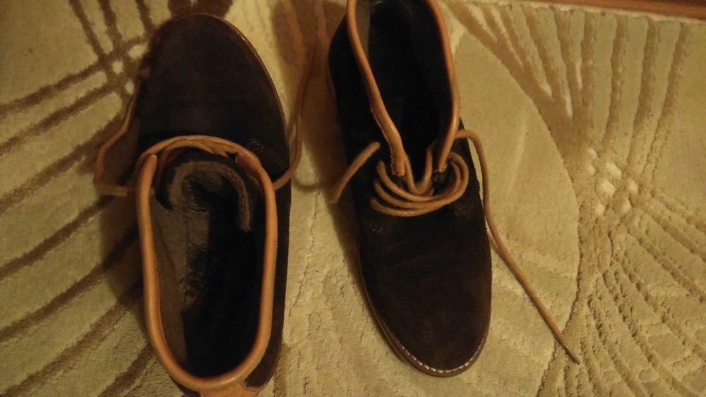 Ghetute comode piele intoarsa, 36 Bucuresti Sectorul 3 • OLX.ro