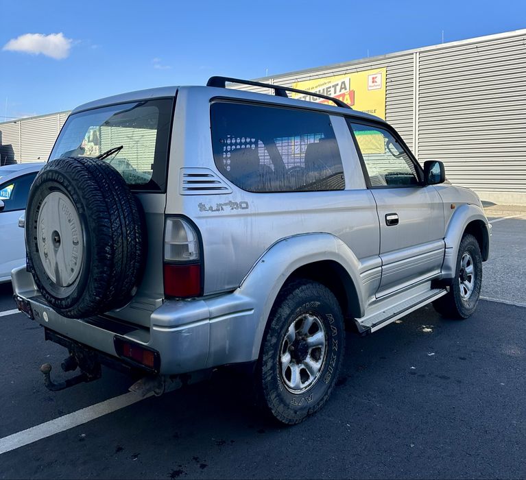 Toyota Land Cruiser J90 Autoutilitară 163 CP ; Manuală Fagaras • OLX.ro