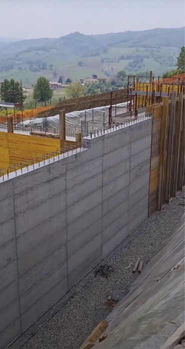 Cofraje tip DOKA, popici, panouri, accesorii Novaci • OLX.ro