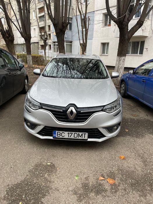 Renault megane 4 Bacau • OLX.ro