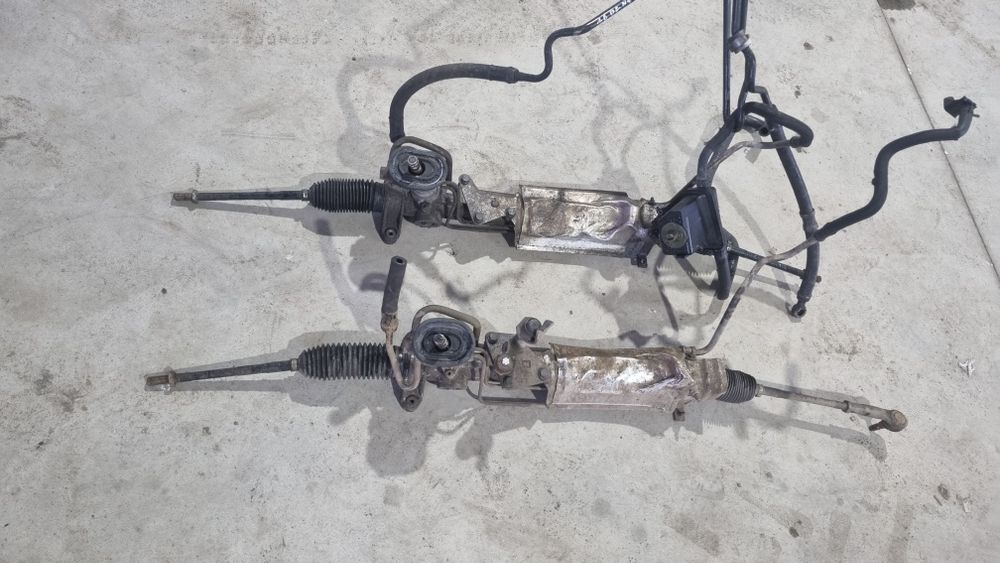 Caseta de directie vw golf 4 cu volan stanga Ungheni • OLX.ro