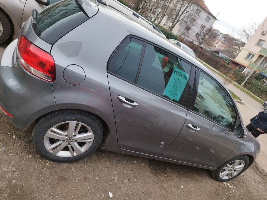 VW GOLF 6 AN 2009 1.6 TDI cutie automata EURO5 Barlad • OLX.ro