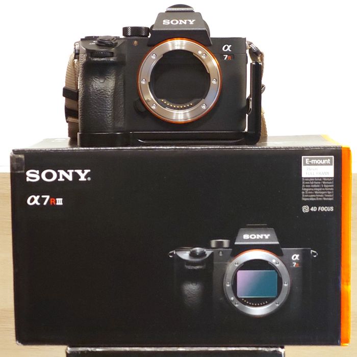 Sony A7R3 A7RM3 A7Riii body full frame, 3164 cadre, stare perfecta ...