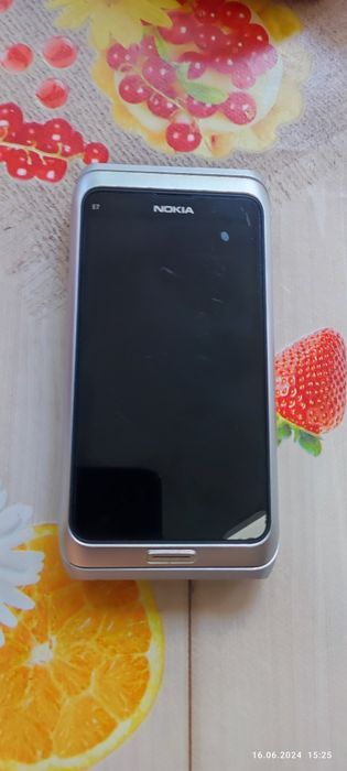 Продавам Nokia E7 гр. Търговище Боровец • OLX.bg