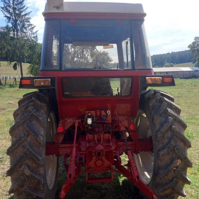 Vand tractor IH 685 cu remorca auto Rm 2 de 8 T Brasov • OLX.ro