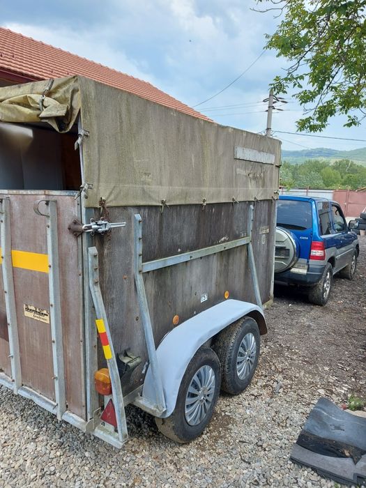 Remorca animale , cai adusa din Germania Halanga • OLX.ro