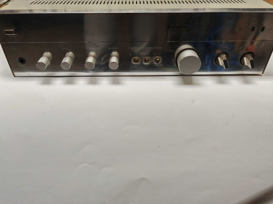 Hi-Fi Усилвател HITACHI HA-2500 гр. Русе Дружба 1 • OLX.bg