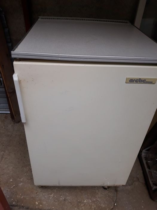 Frigider arctic model nou combina frigorifica arctic whirpool indesit ...