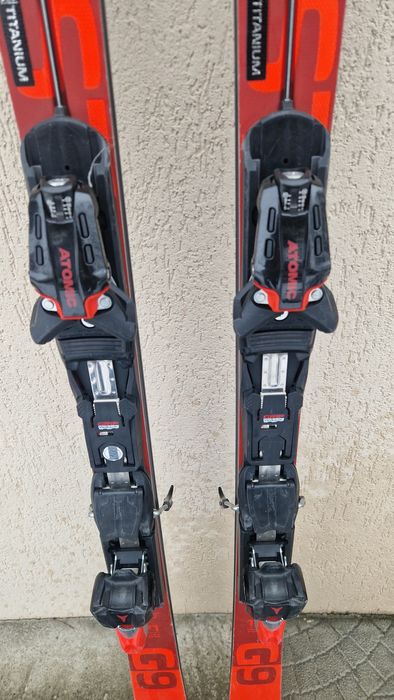Schiuri/schi Atomic Redster GS 171 cm Jibou • OLX.ro