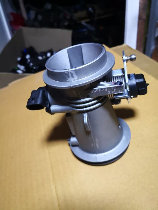 Corp clapet Logan ,Clio 1,4 Mpi, 1,6 Mpi 2004-2012 Topoloveni • OLX.ro