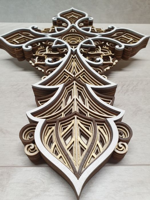 Cruce lemn mandala 3D, lemn plop, vopsit Iasi • OLX.ro