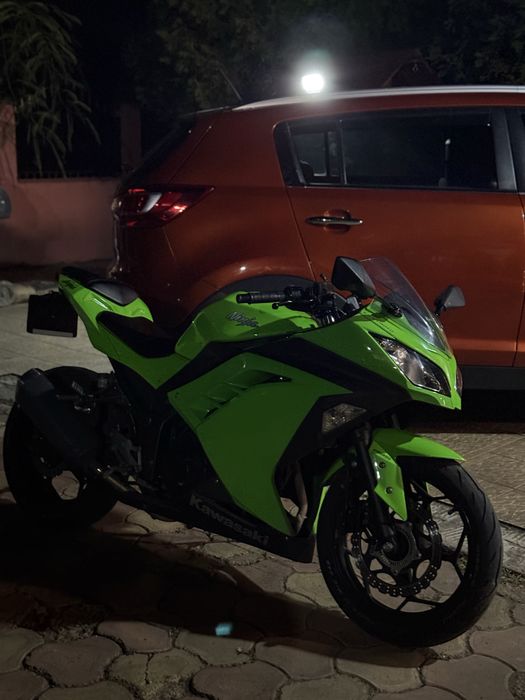 Kawasaki ninja 300 A2 Calarasi • OLX.ro