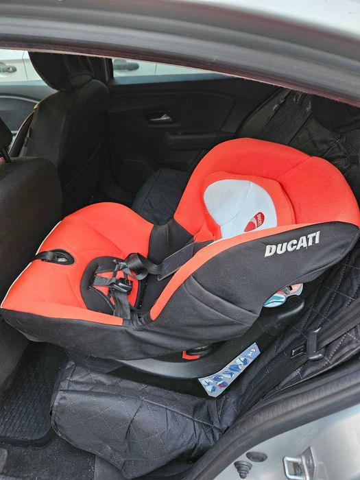 Scaun auto copil / CHICCO Constanta • OLX.ro