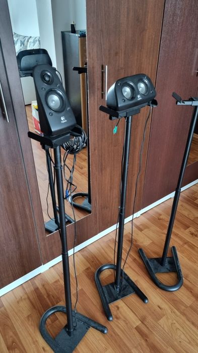 Stativ boxe tip satelit Lugoj • OLX.ro