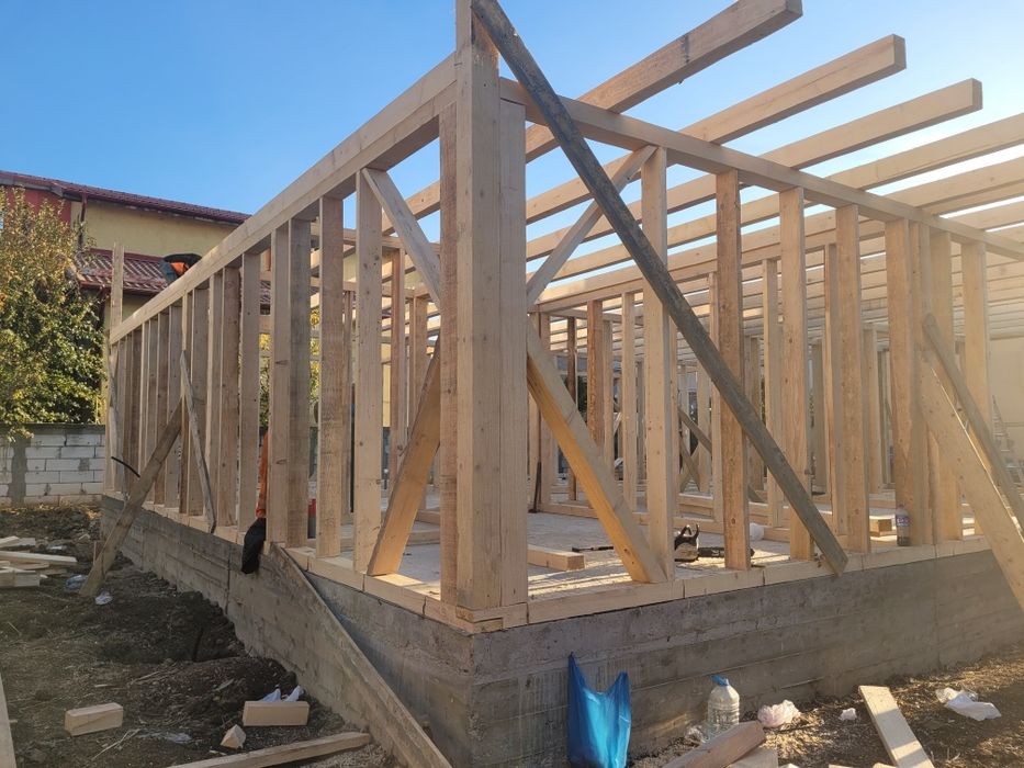 Vindem și confectionam case din lemn izolate termic și fonic Lunca ...