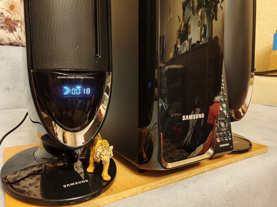 Boxe + receiver 2.1 Samsung RTS-HE10. Bijuterie tehnică. Ca nou ...