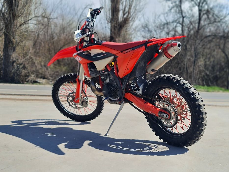 Beta 300rr 2023/25h Rosu • OLX.ro