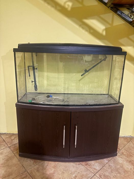 200 литров аквариум гр. Айтос • OLX.bg