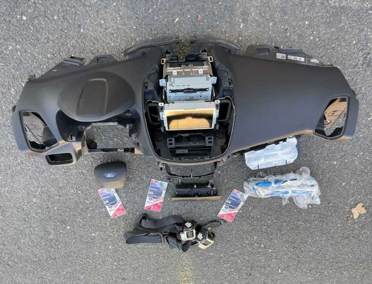 FORD KUGA kit airbag / volan / plansa de bord / set centuri / cortine ...