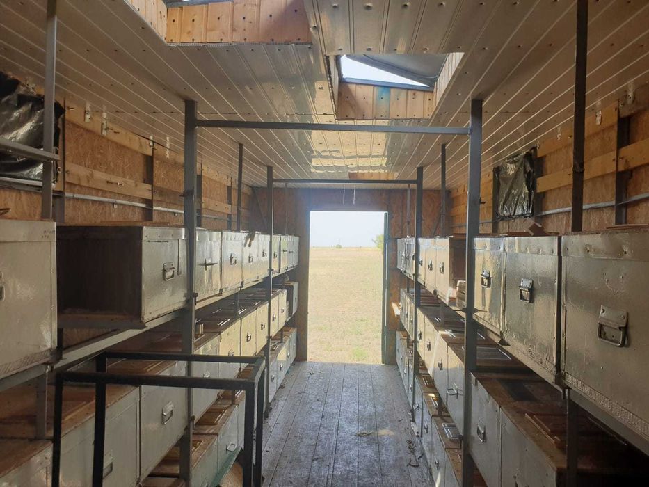 Pavilion apicol omologat Valea Postei • OLX.ro