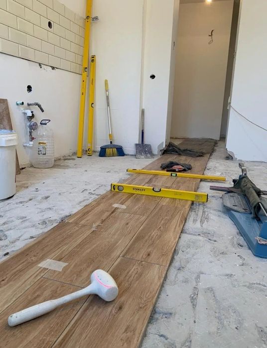 Renovat, meserias, zugrav, faiantar, glet, parchet, reparatii Bacau ...