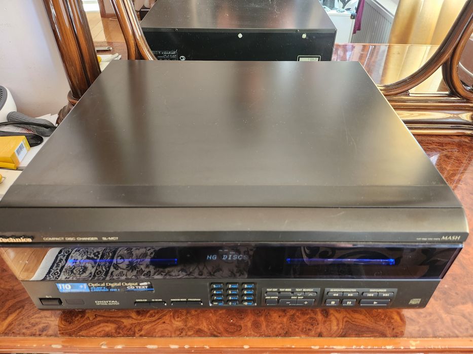 Technics SL-MC7 CD Changer Ghermanesti • OLX.ro