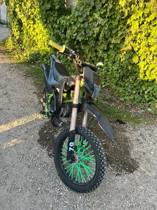 Vând crosd KXD 125 cc Cuza Voda • OLX.ro