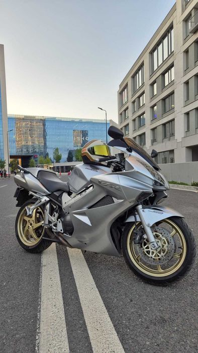 Honda VFR 800 VTEC Timisoara • OLX.ro
