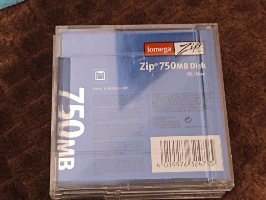 Diskete discheta floppy Iomega Zip 750 mb Drobeta-Turnu Severin • OLX.ro
