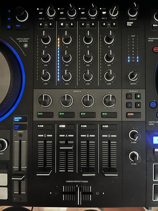 Traktor Kontrol S4 MK3 cu CASE Targu-Mures • OLX.ro