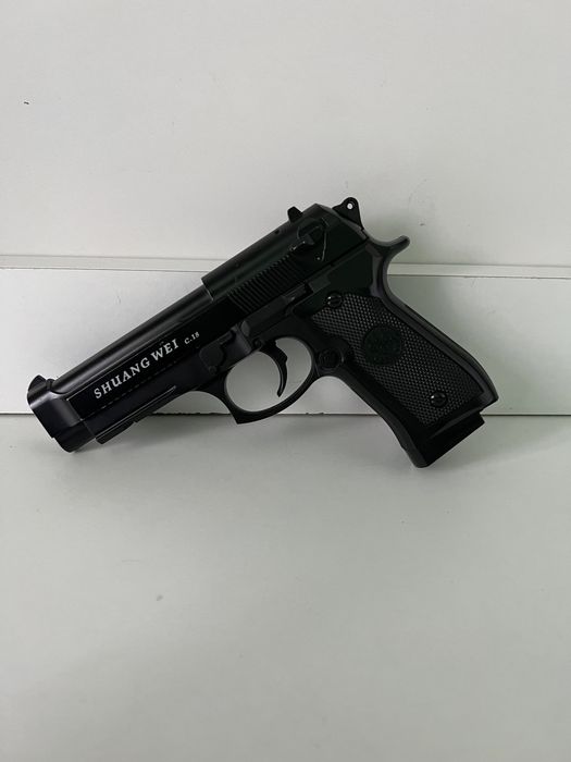 Vând pistol cu bile Alba Iulia • OLX.ro