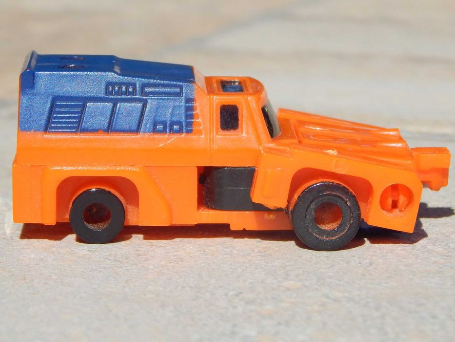 Figurina Transformers G1 Autobot Throttlebot Wideload Takara 1989 ...