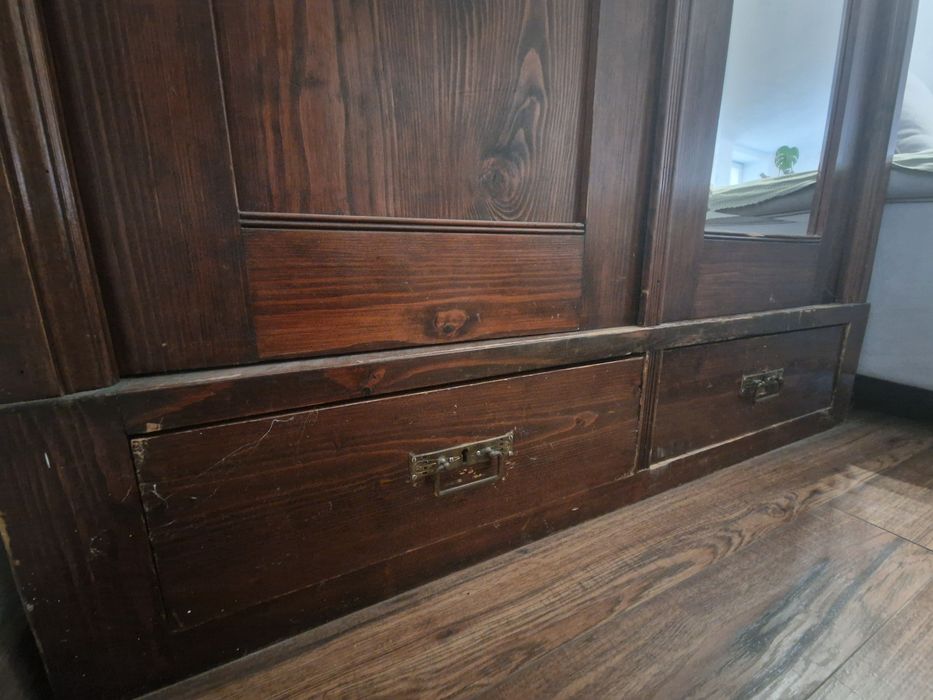 Dulap rustic din lemn Tormac • OLX.ro