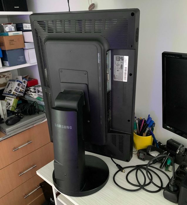 Monitor LCD 26 inchi Samsung SyncMaster 2693HM 1920 x 1200 cu 5 ms Iasi ...