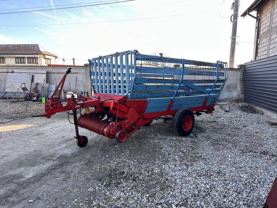 Remorca adunat strans fan , paie ,coceni etc . Mengele Germany ...