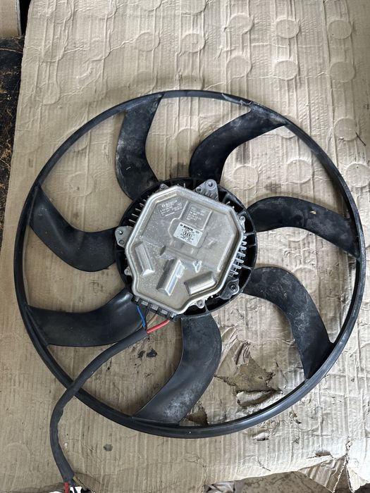 Перка за вентилатор климатик охладителна 8w0959455 m Audi a4 a5 8w гр ...